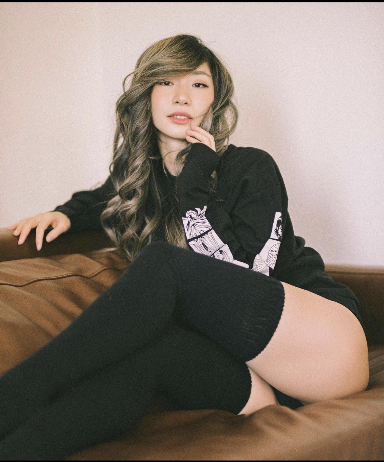 Leena_Xu | Pictures | Scrolller