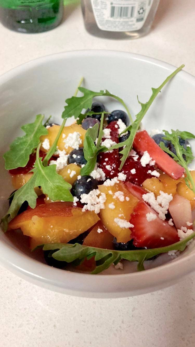 Summer Berry Salad | Scrolller