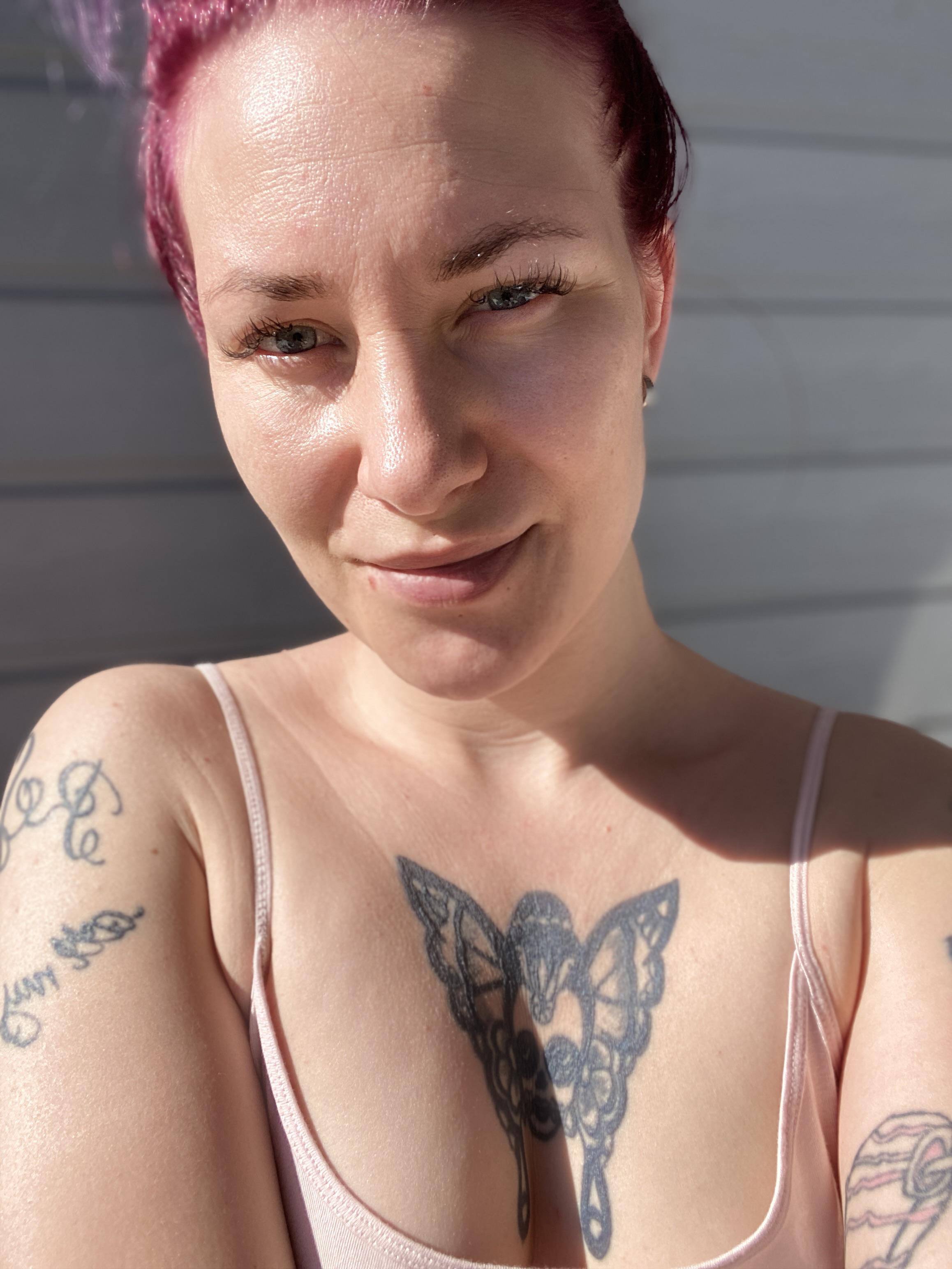 Discover more like HotMoms: Sun came out finally! and Related Content | Scrolller