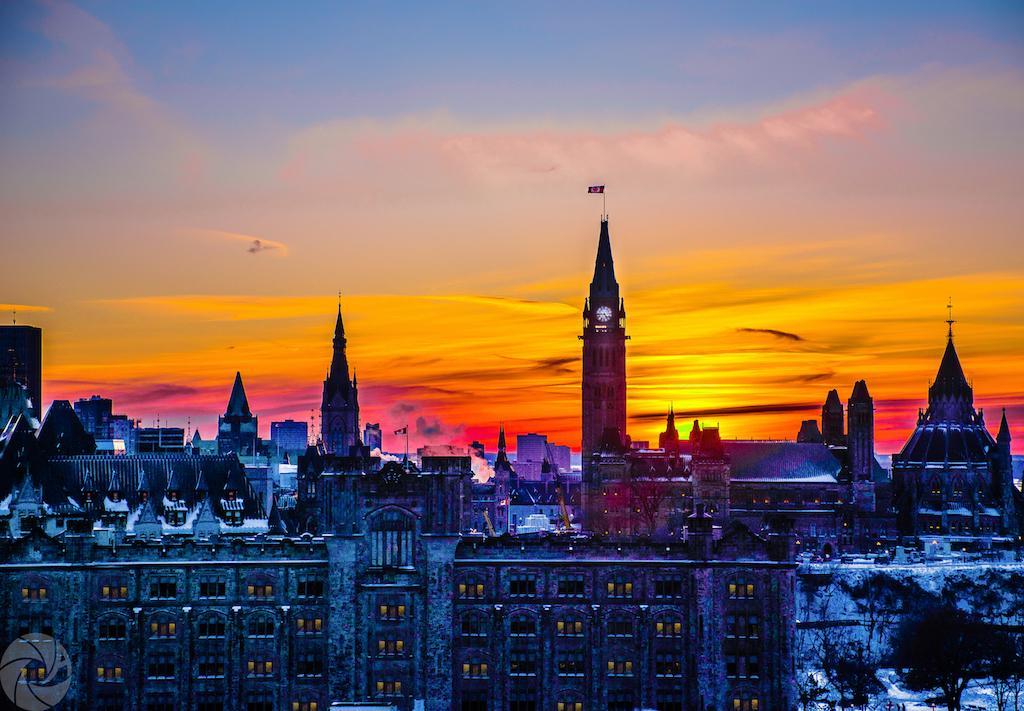 Sun setting at the Parliament | Scrolller