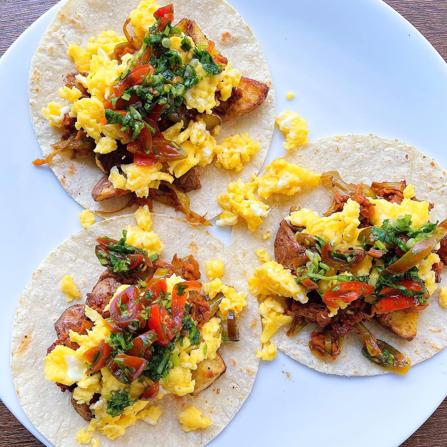 Sunday brunch action 🌮 | Scrolller