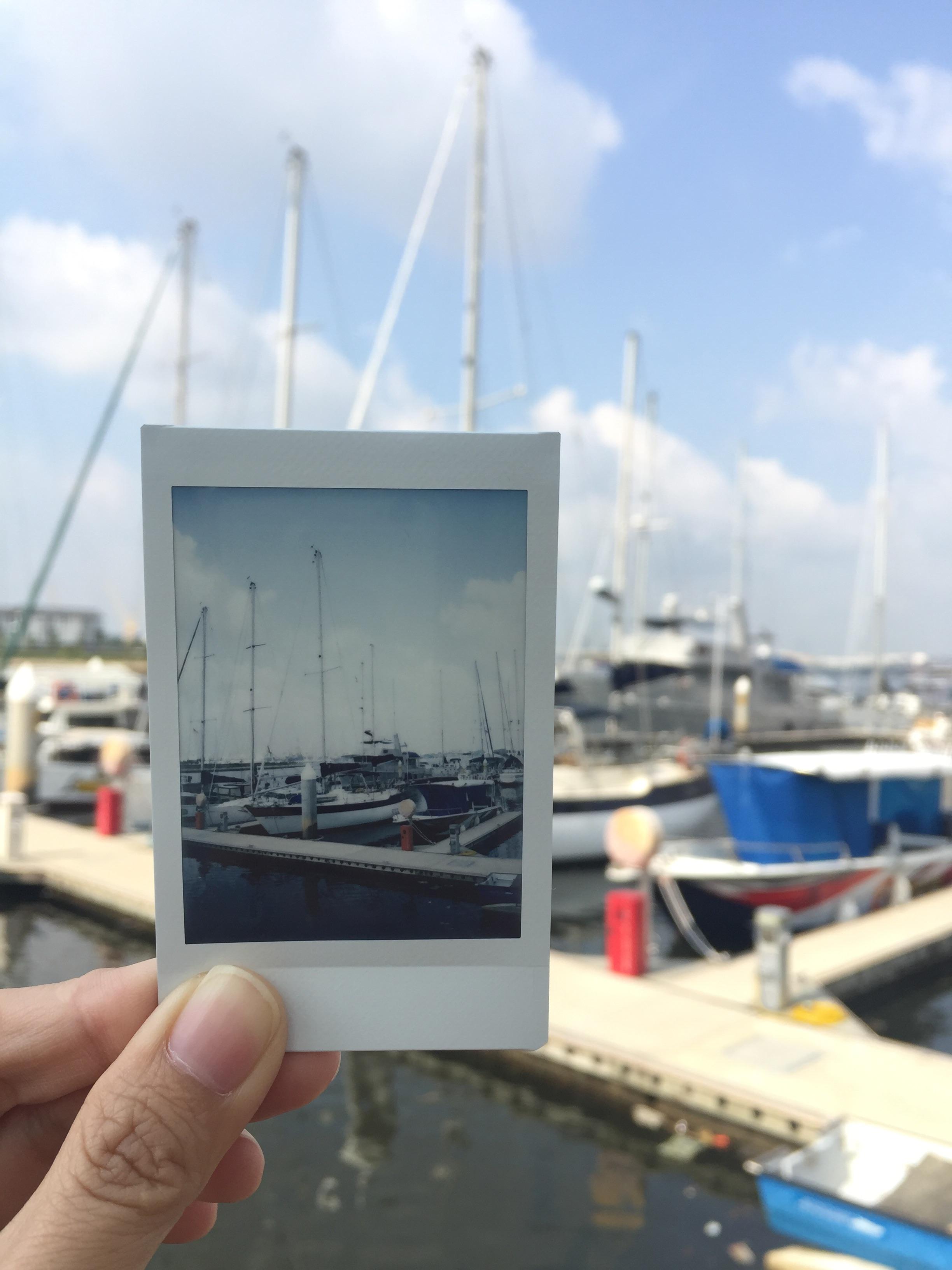 Sunday morning walk [Mini 70] | Scrolller