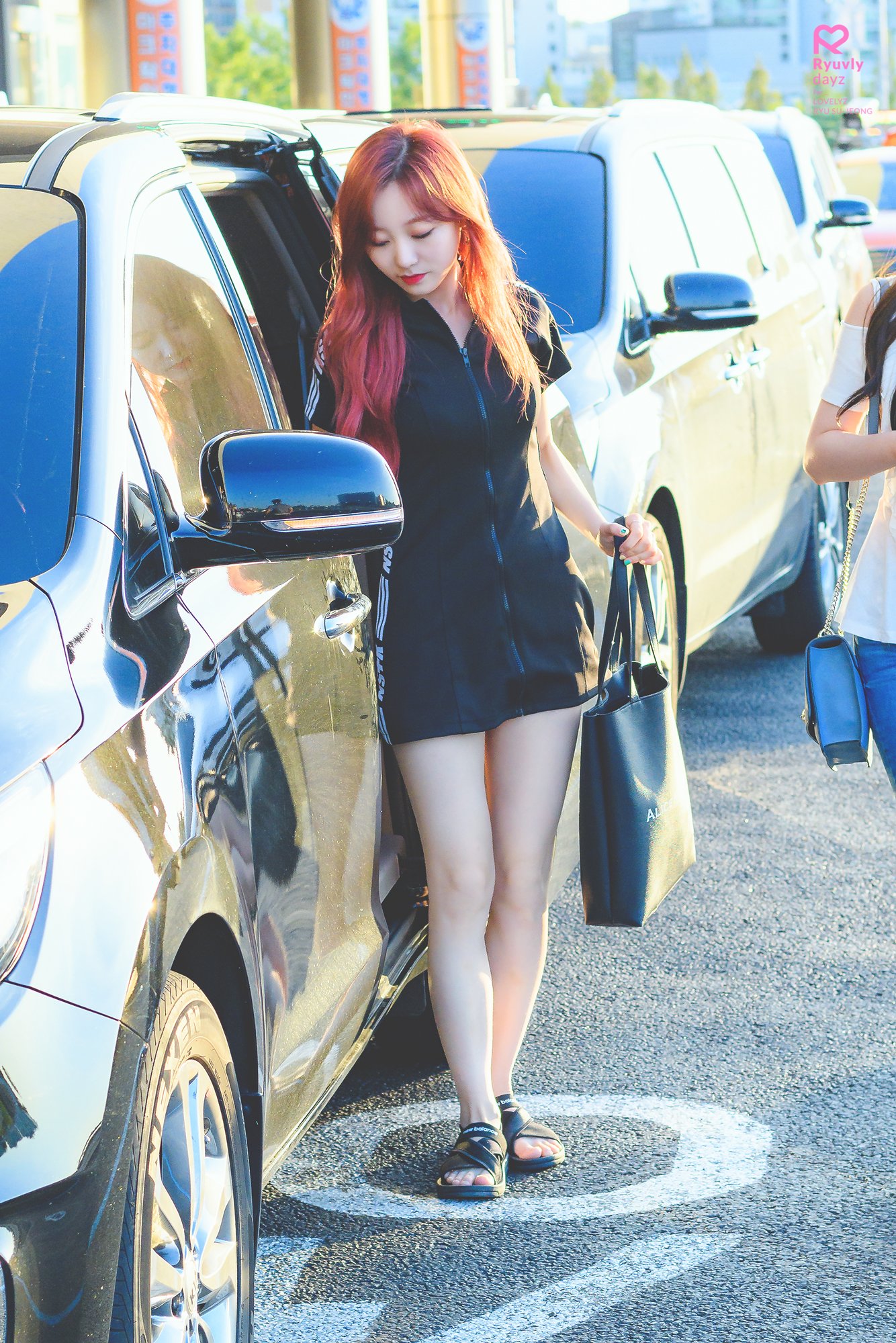 Sunlit Sujeong | Scrolller