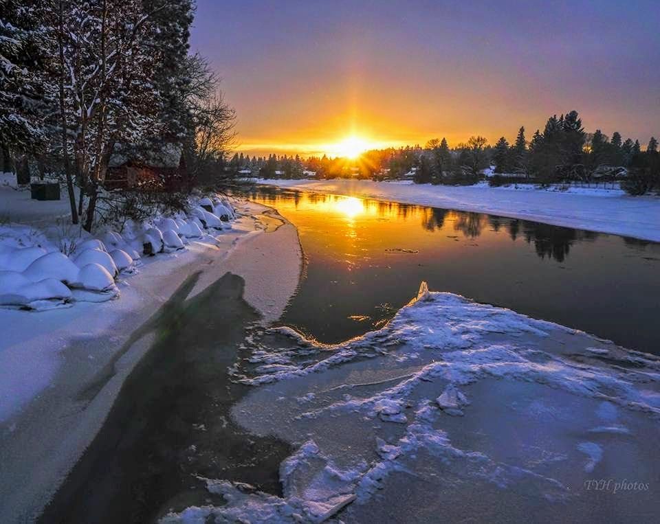 Sunset in Bend, Oregon | Scrolller