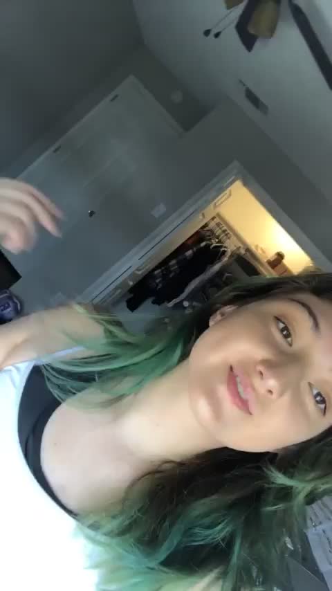 Sup it’s me again | Scrolller