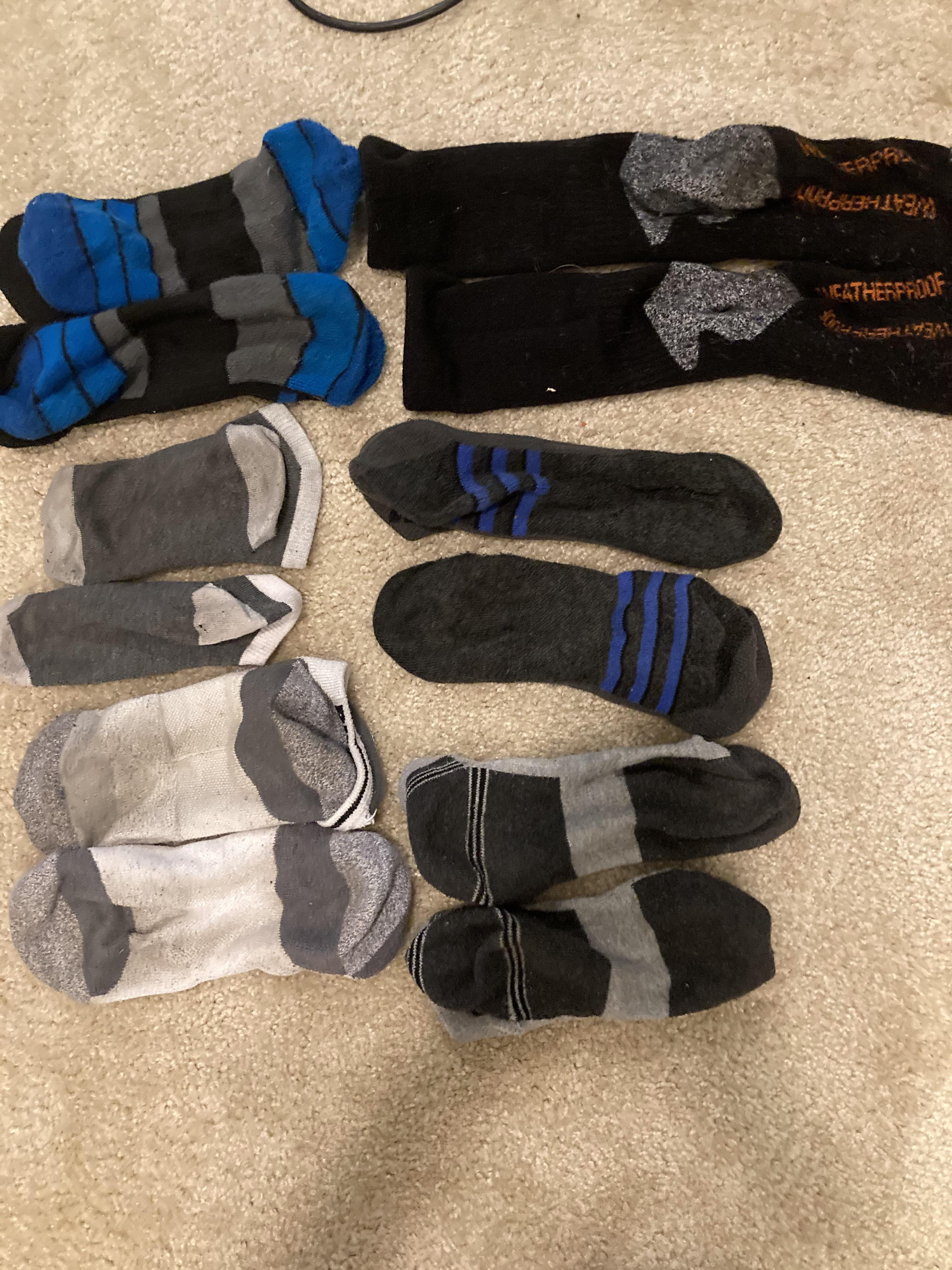 Super sweaty gym socks! Nice and thick for athletic wear so holds the smell very well! pm for ...