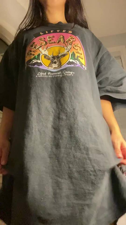 Surprise 🤩 small package hiding under a big T [OC] | Scrolller