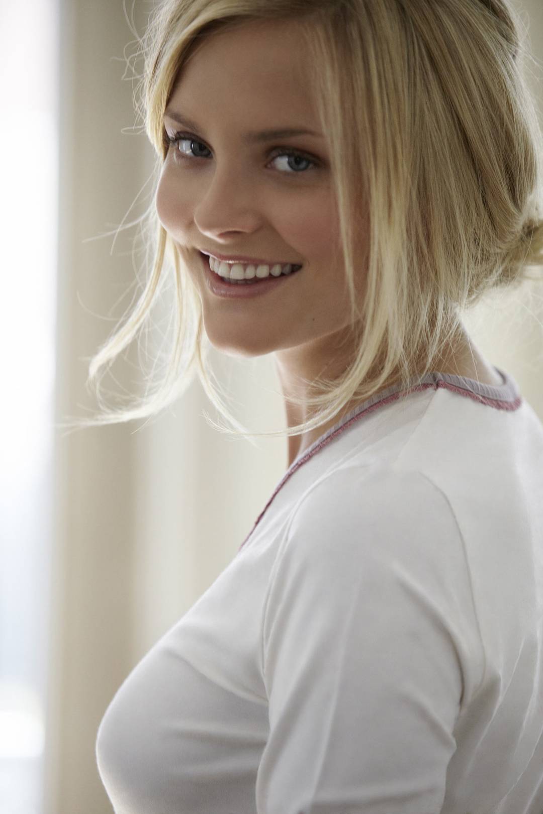 Swedish Model | Scrolller