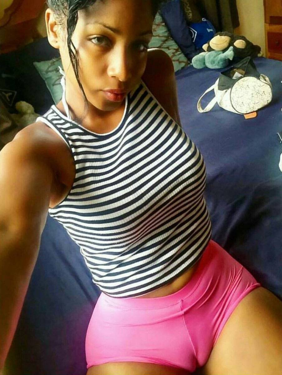 Sweet ebony camel toe | Scrolller