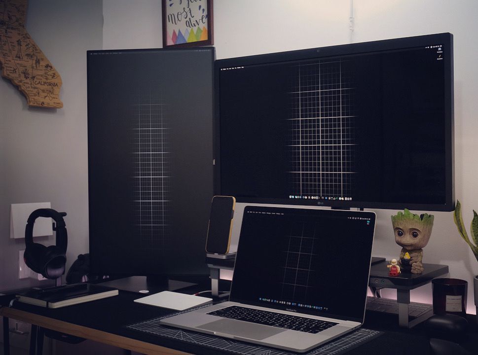 Switched to a Dual monitor vertical setup | Scrolller