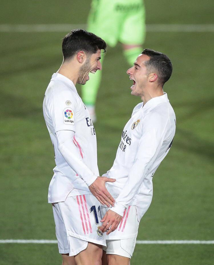 sword fight | Scrolller