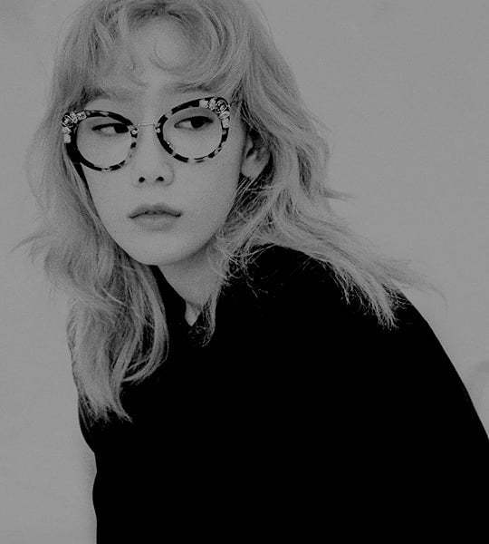 Taeyeon in glasses | Scrolller