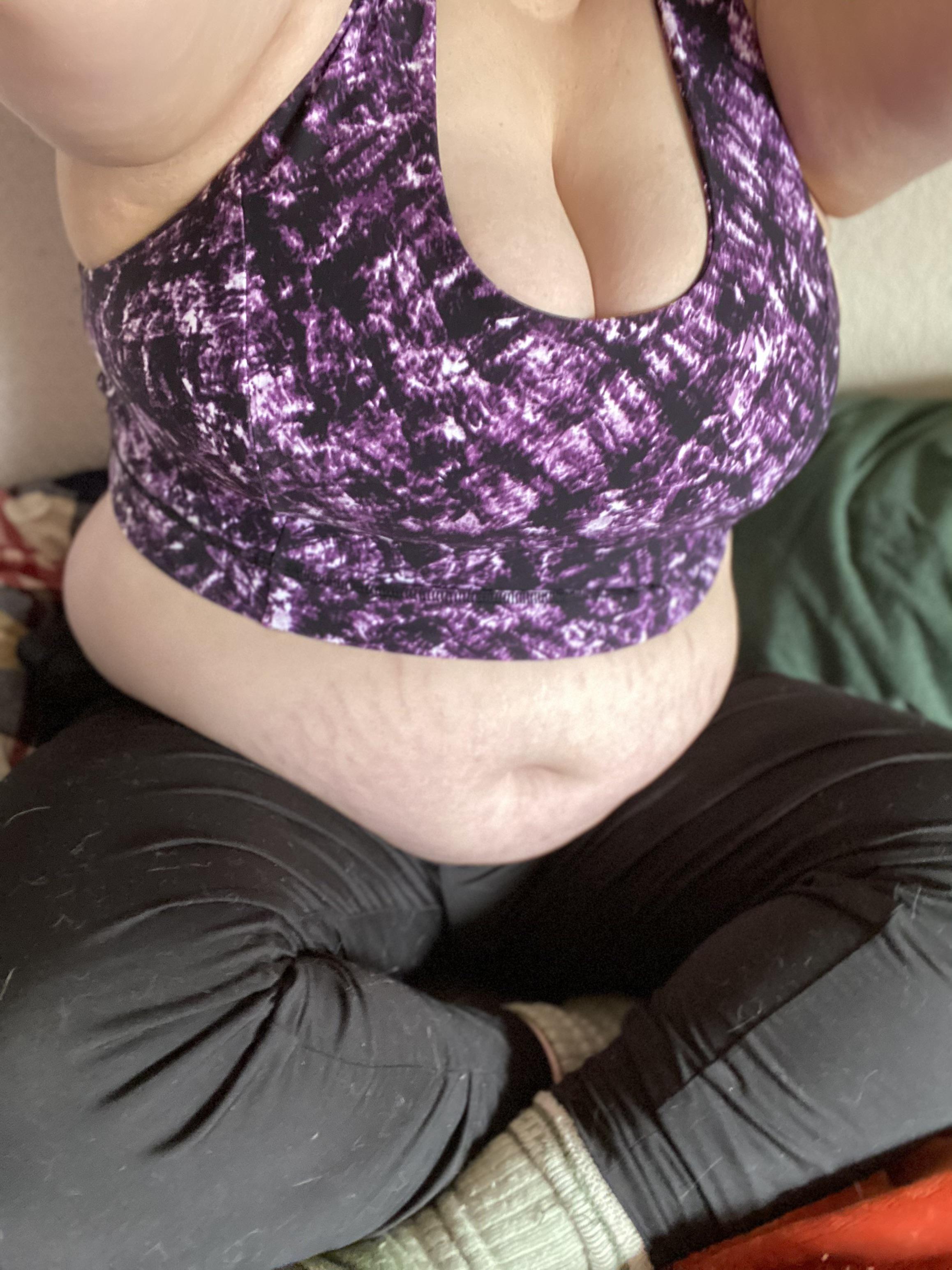 take my cute top off and go to town 😘 [oc] [f] | Scrolller