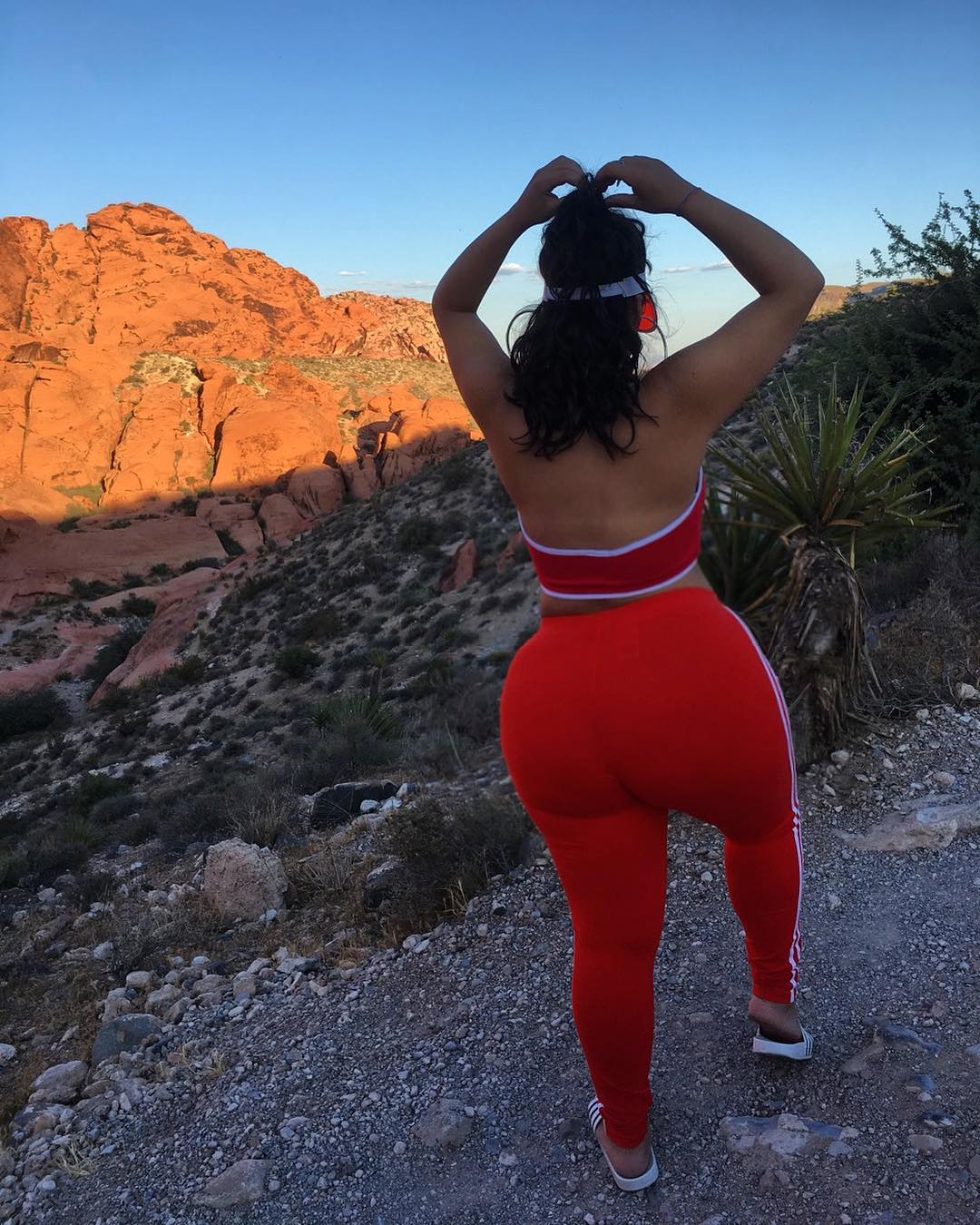 Taking a hike | Scrolller