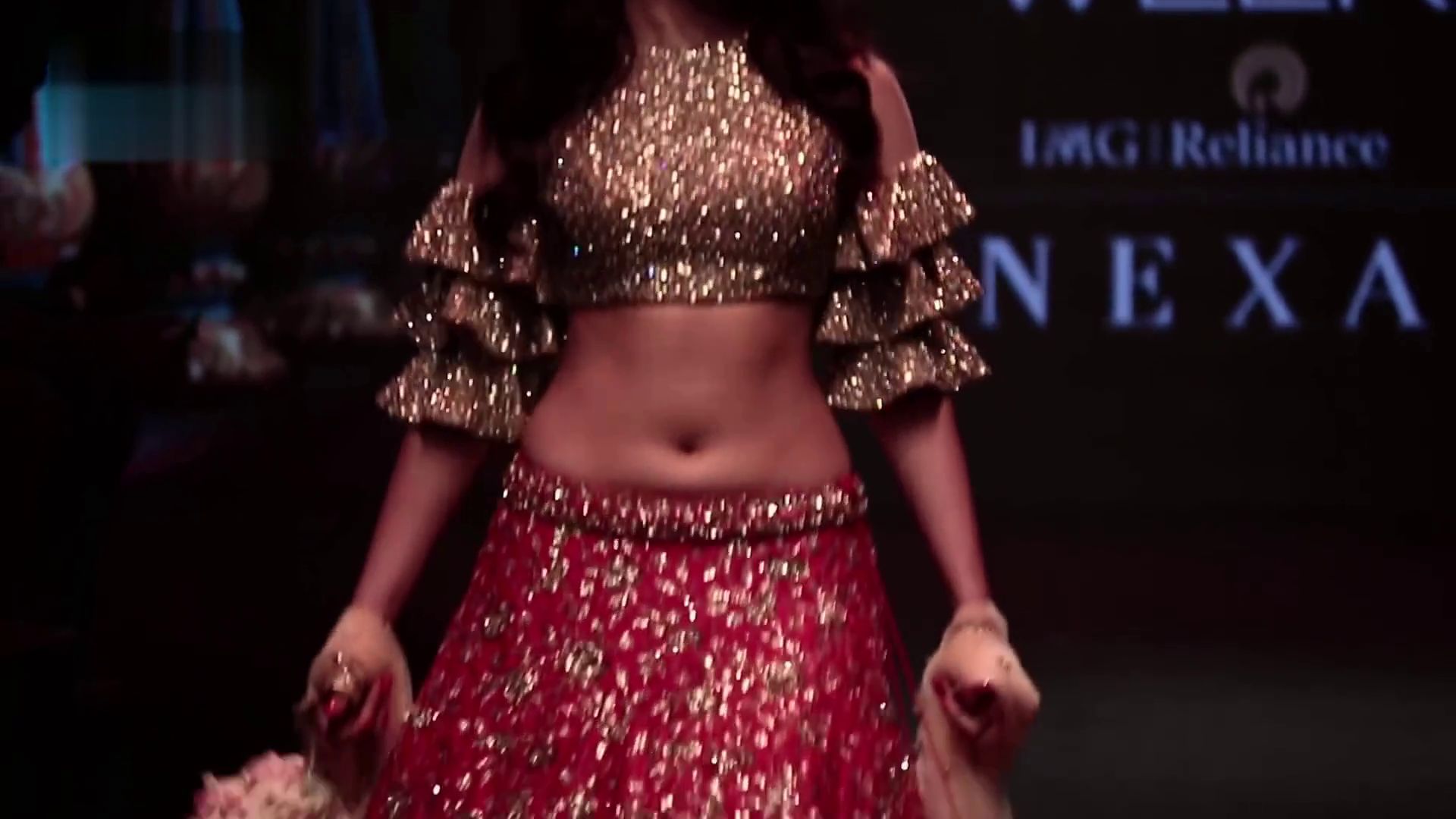 Tamannaah Bhatia Hot Navel Show Ramp Walk | Scrolller