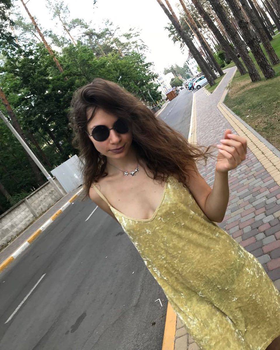 My small titties need some love 😌😌 | Scrolller