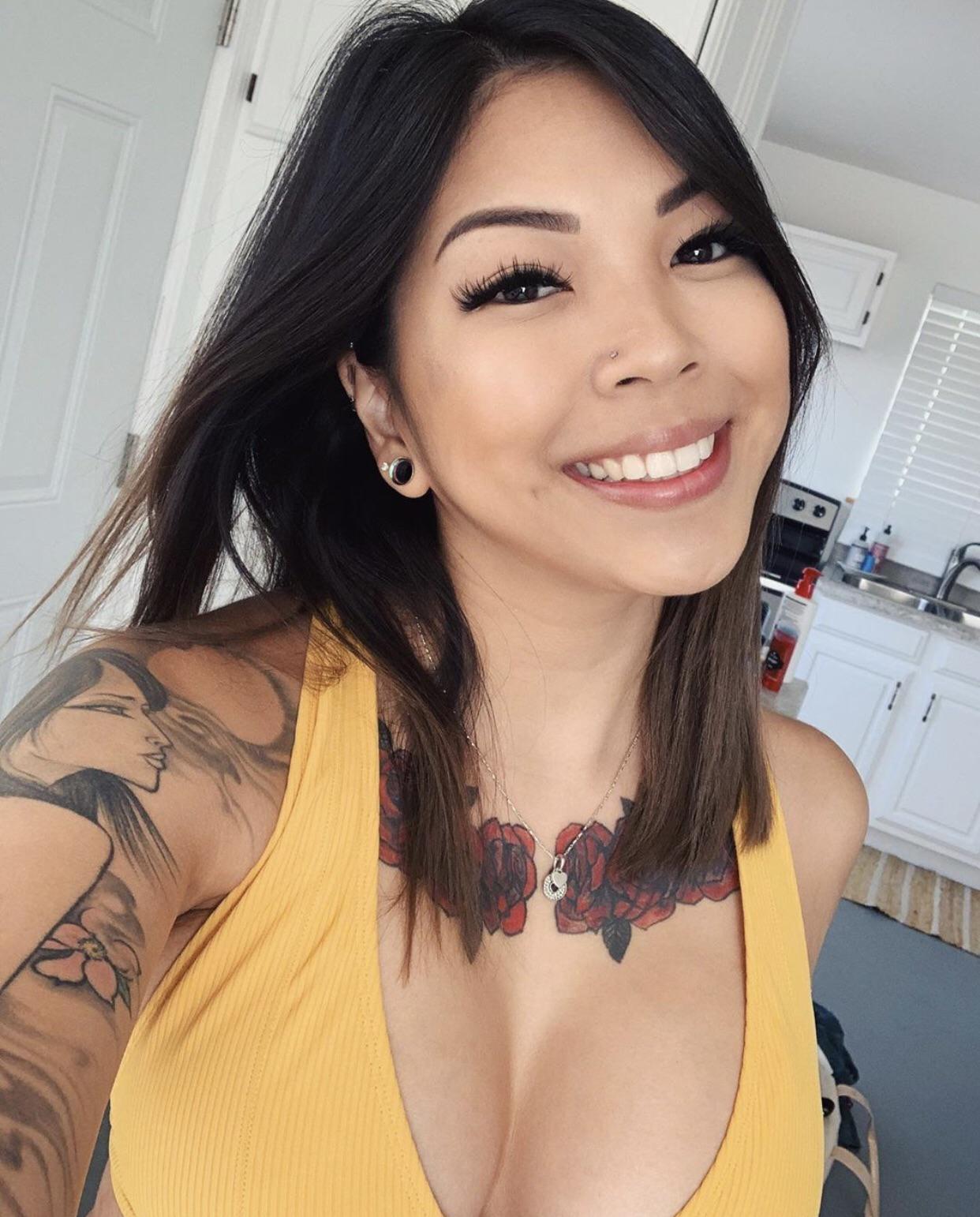 Tatted ABG | Scrolller