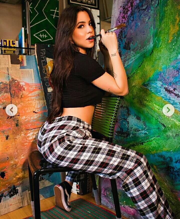 Tay Smith | Scrolller