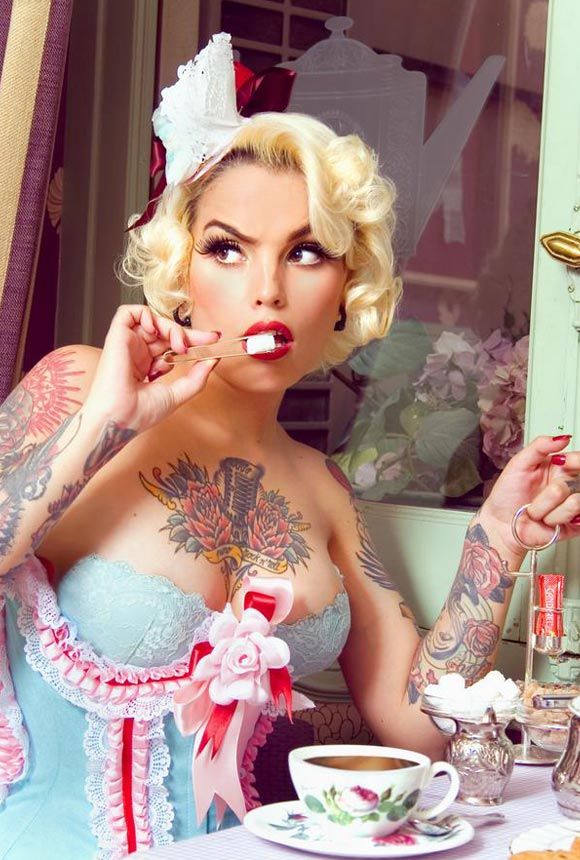 tea time (from /r/makeupfetish) | Scrolller