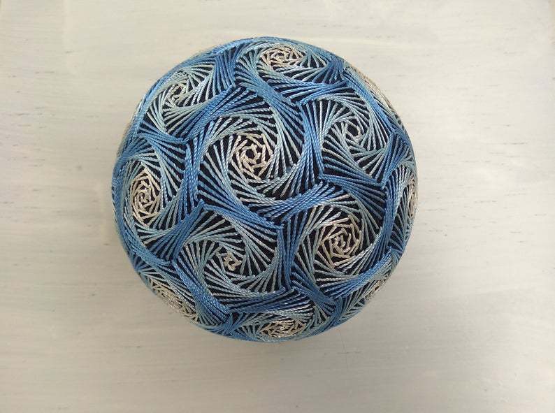Temari (手まり) balls, folk art and Japanese craft | Scrolller