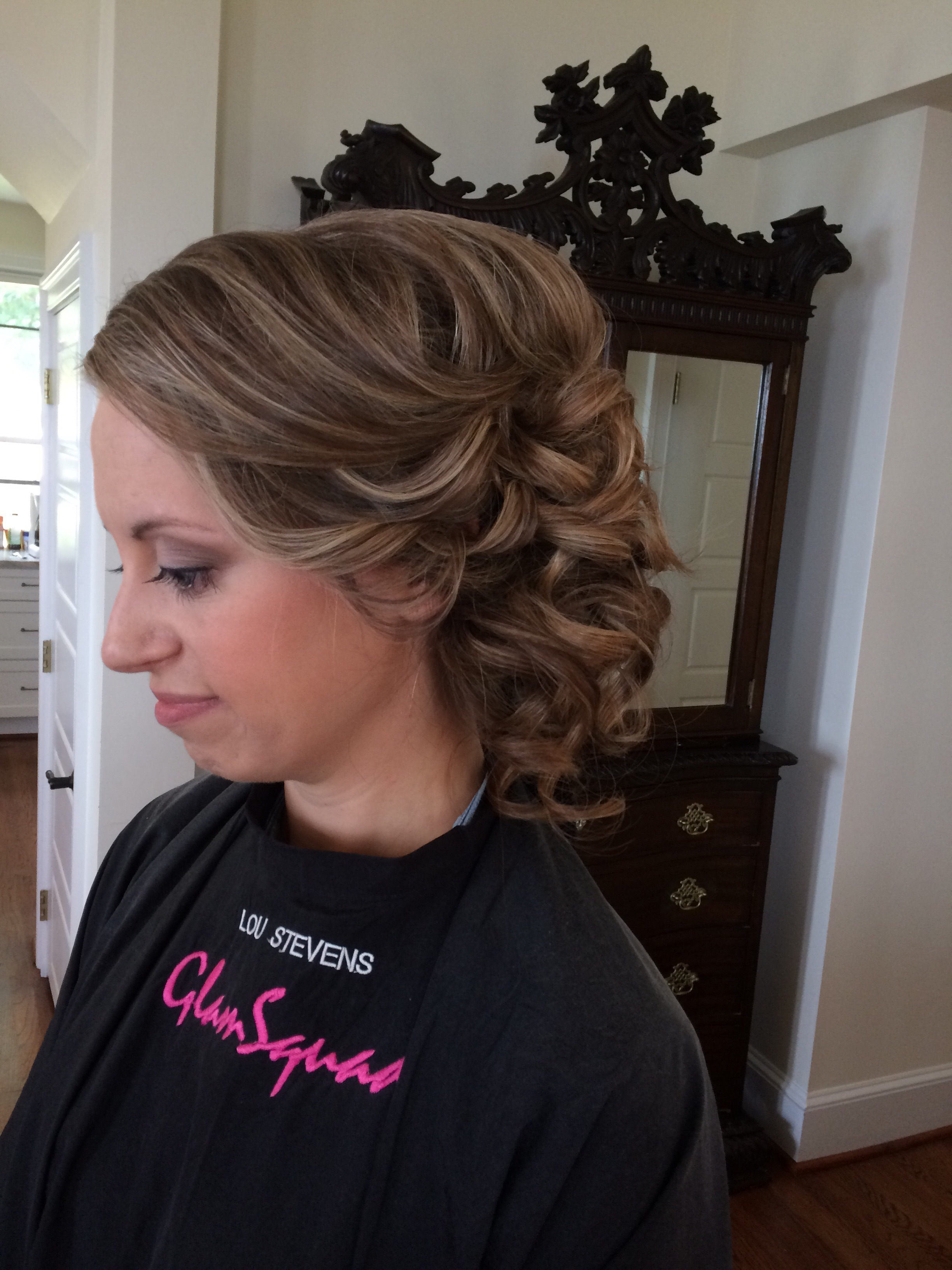 Textured side updo I did 👰🏻💕 | Scrolller