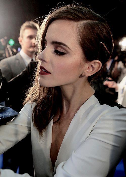That jawline | Scrolller
