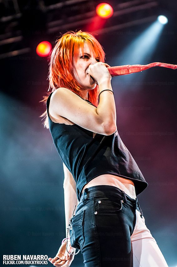 That Midriff Scrolller