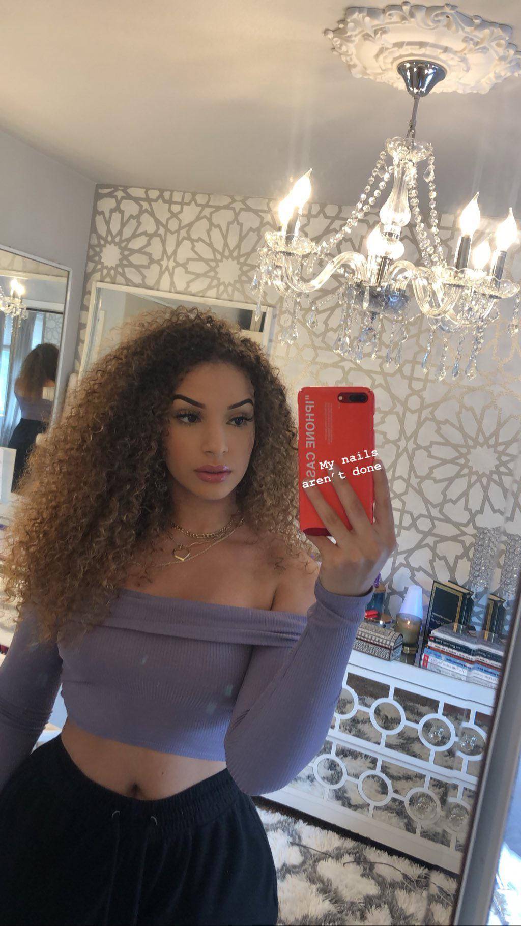 That slim waist | Scrolller