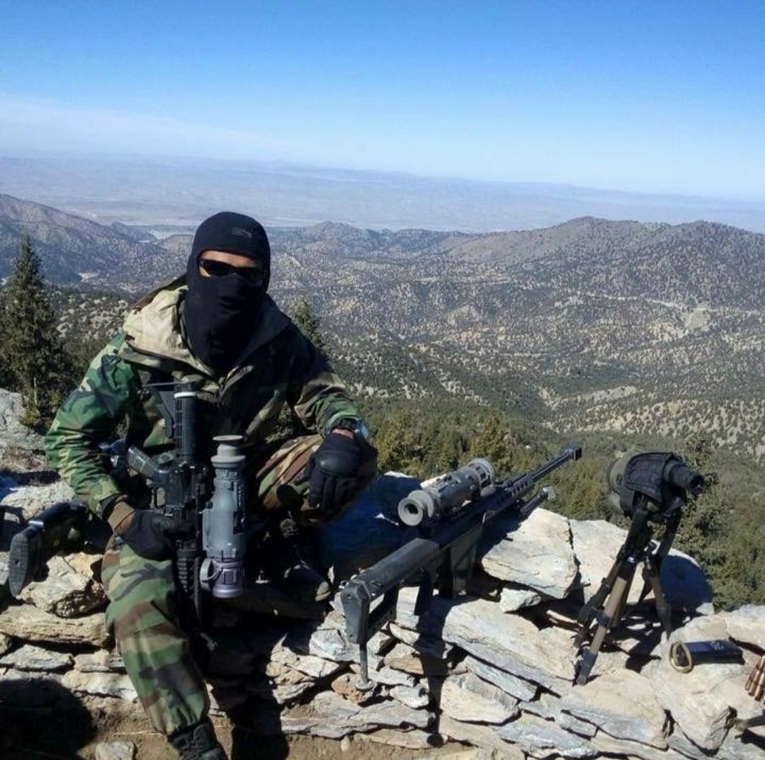 That's a lot of thermal sights in one picture. Special Forces in mountains hunting Taliban ...