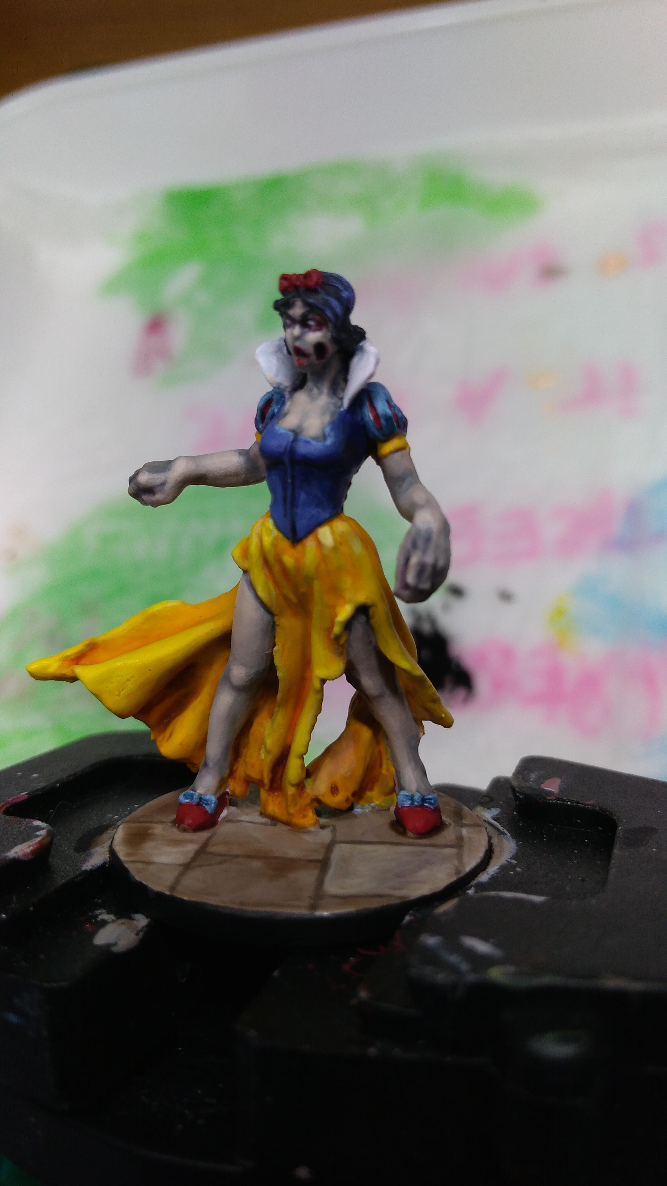 The apple was obviously dubious... | Scrolller