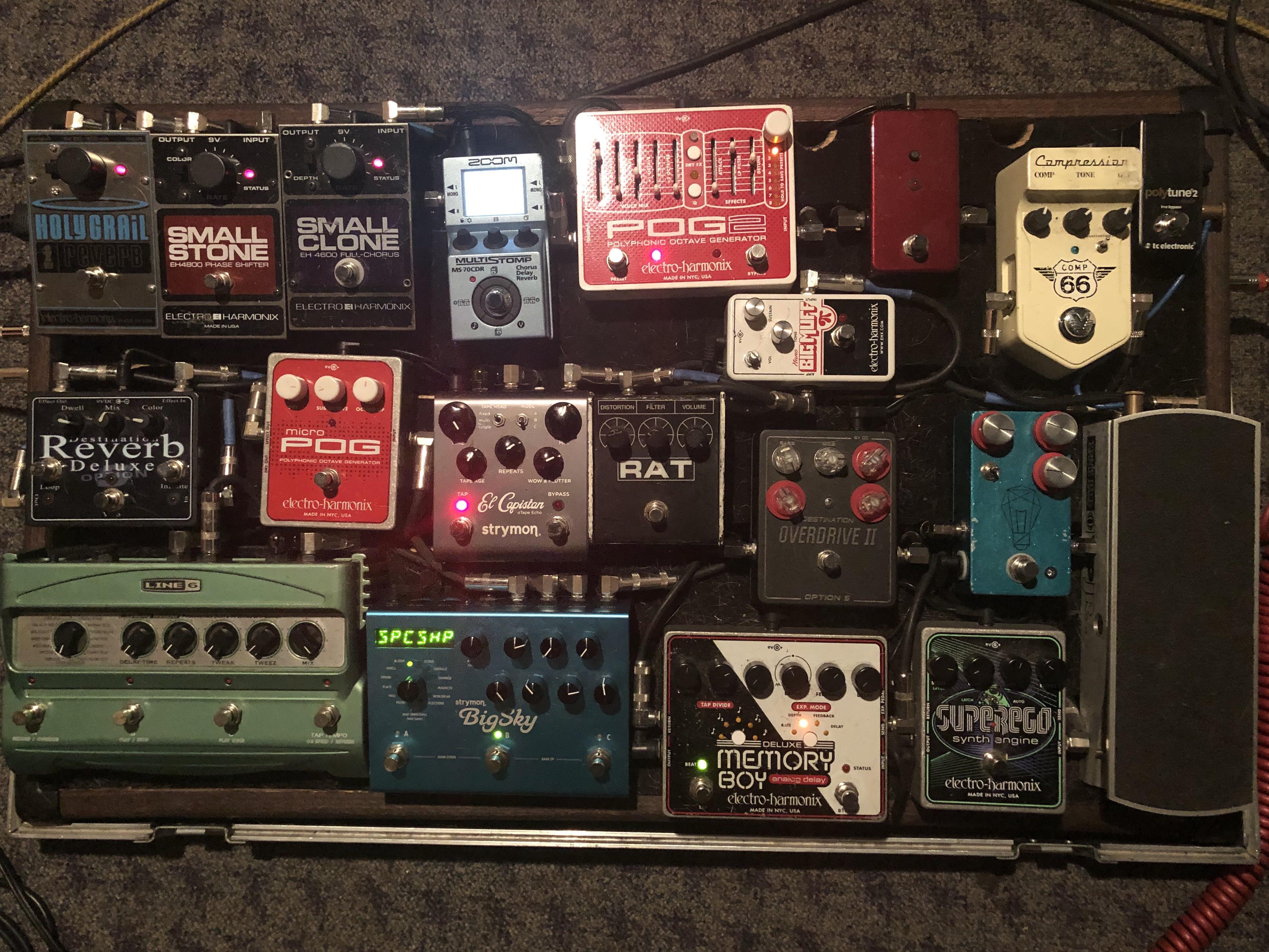 The command center (path in comments) | Scrolller