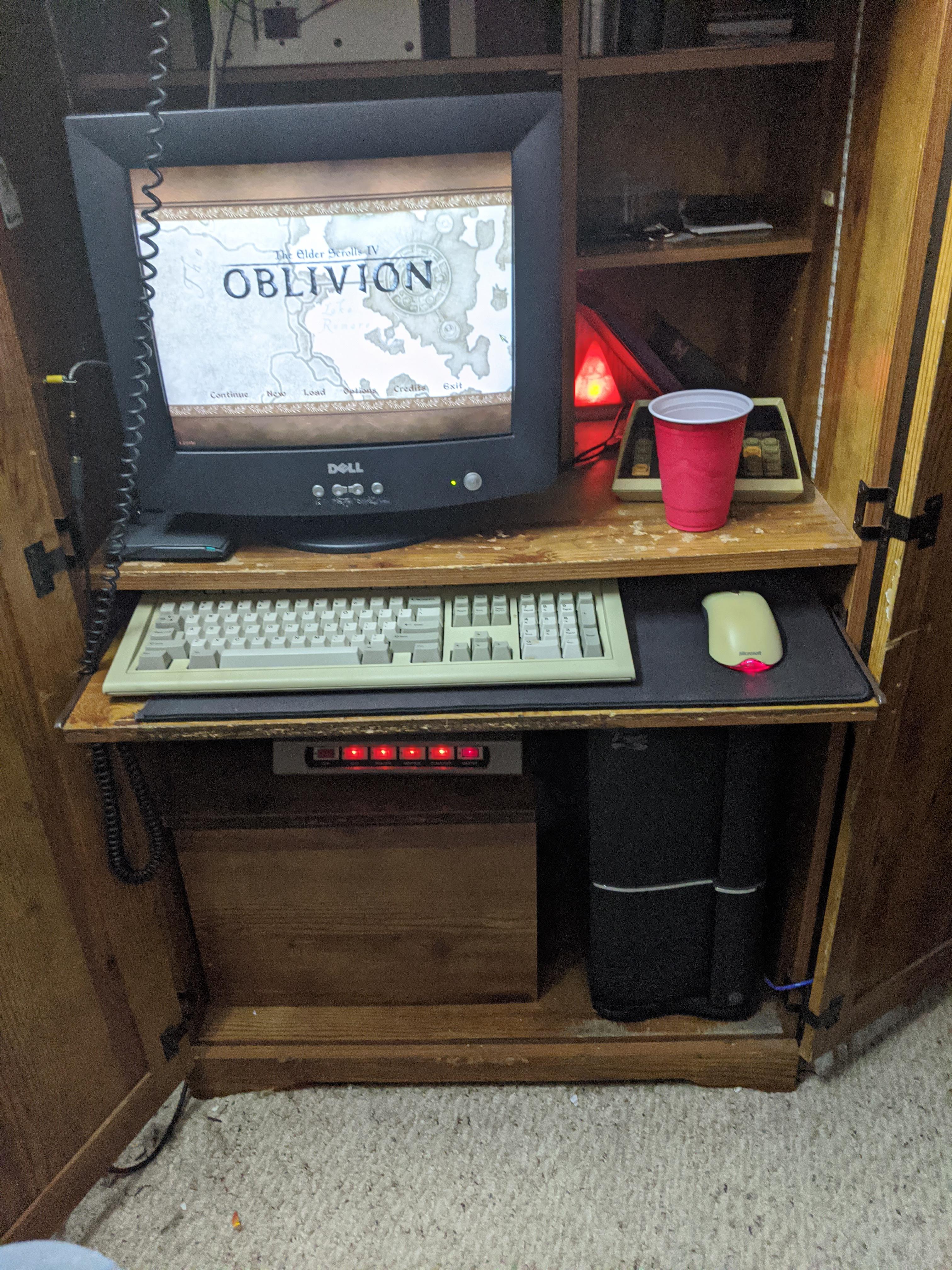 The cooler daniel | Scrolller