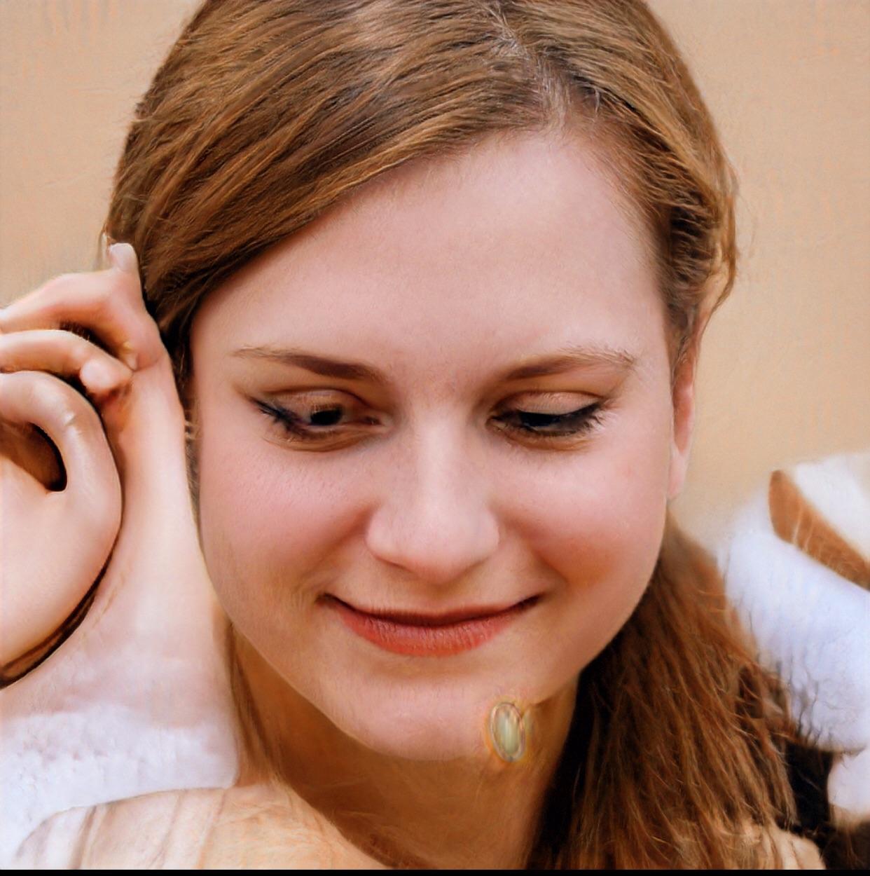 The eye, the chin, and oh dear god, the hand... | Scrolller