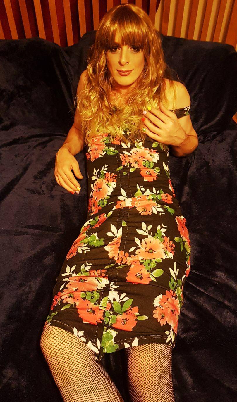 The first time I fully dressed.... 😊 | Scrolller