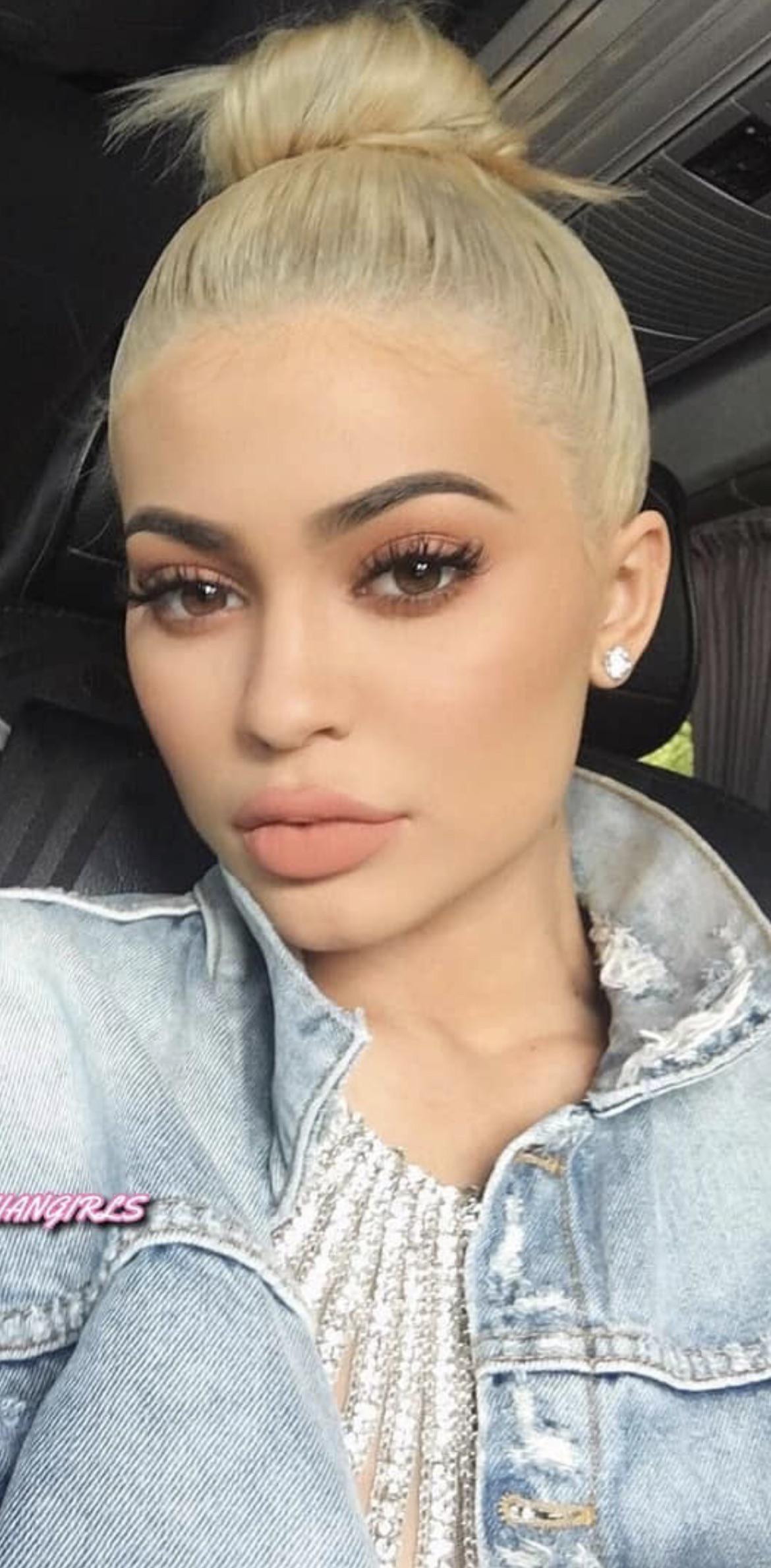 Kylie Jenner has the most fuckable face ever. | Scrolller
