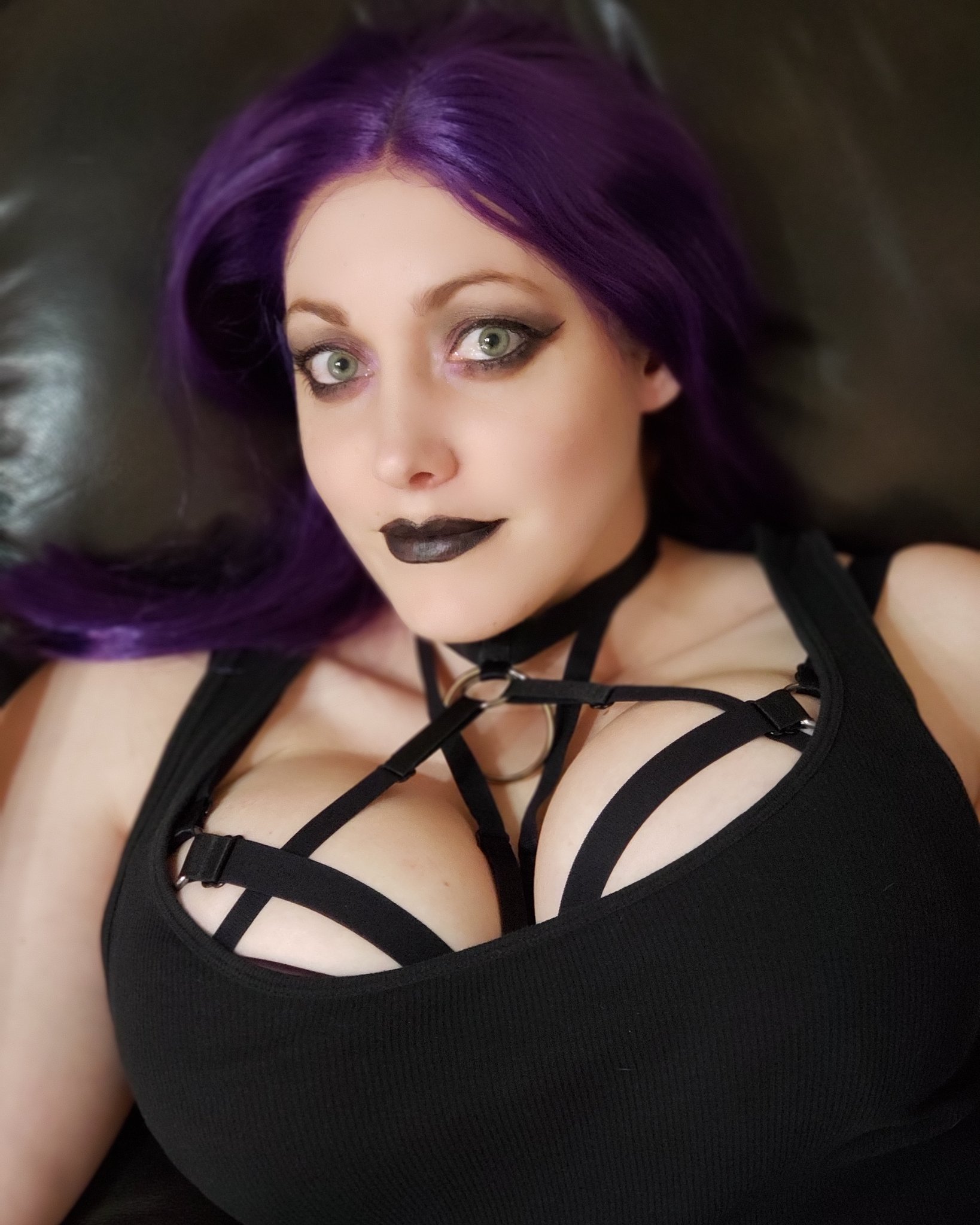 The goth look suits Alina really well. I especially love the chest harness, WOW.😍 | Scrolller