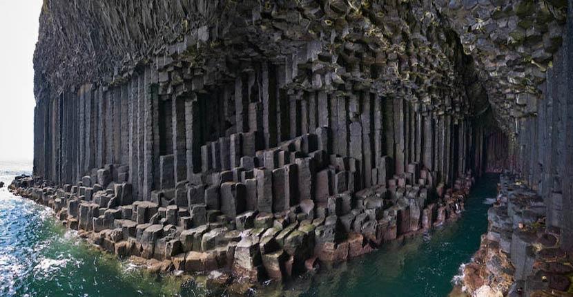 The incredible hexagonal basalt columns that form Fingal’s Cave | Scrolller