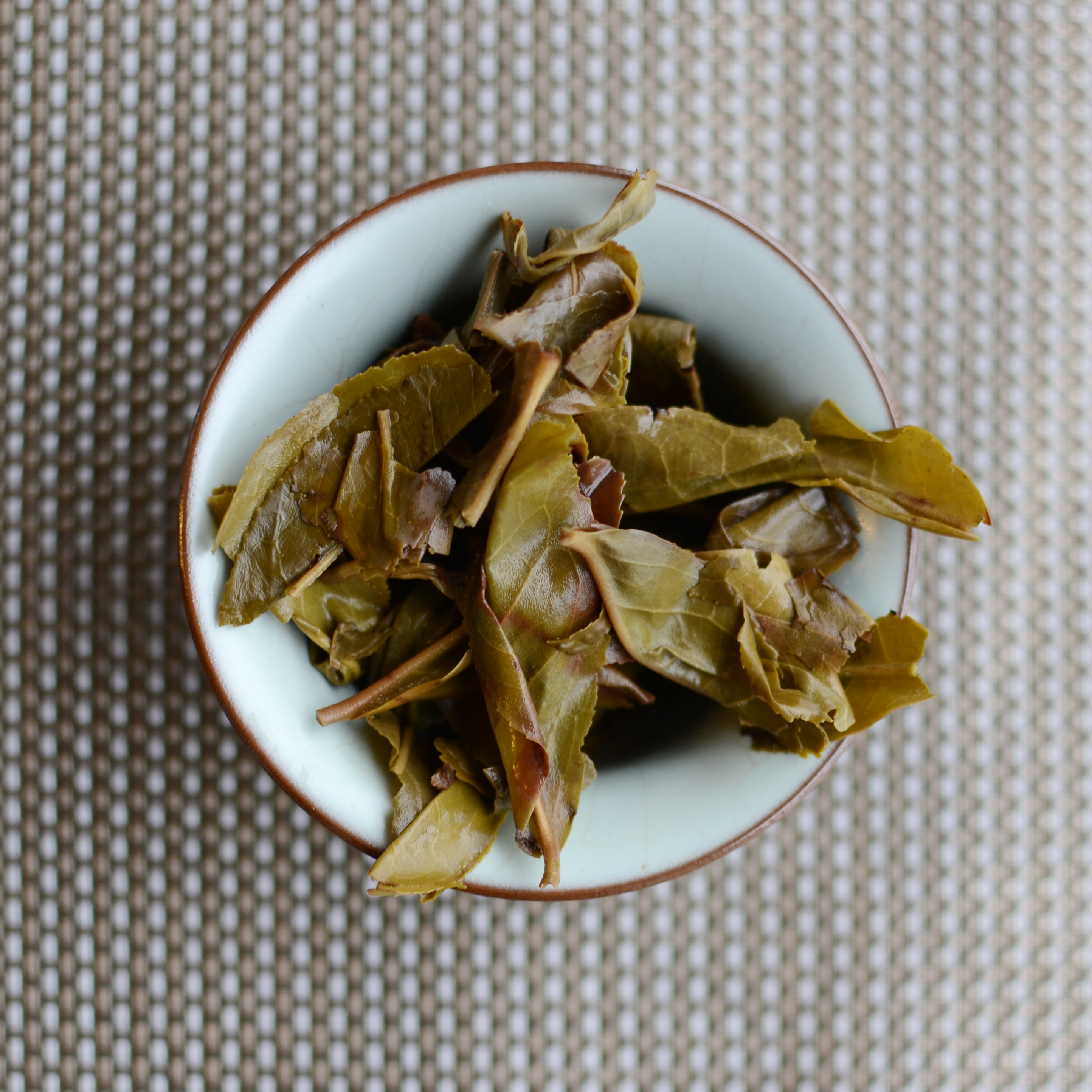 The Large Leaves from Raw Puerh Tea, Huangpian [OC] [2888 X 2888] | Scrolller