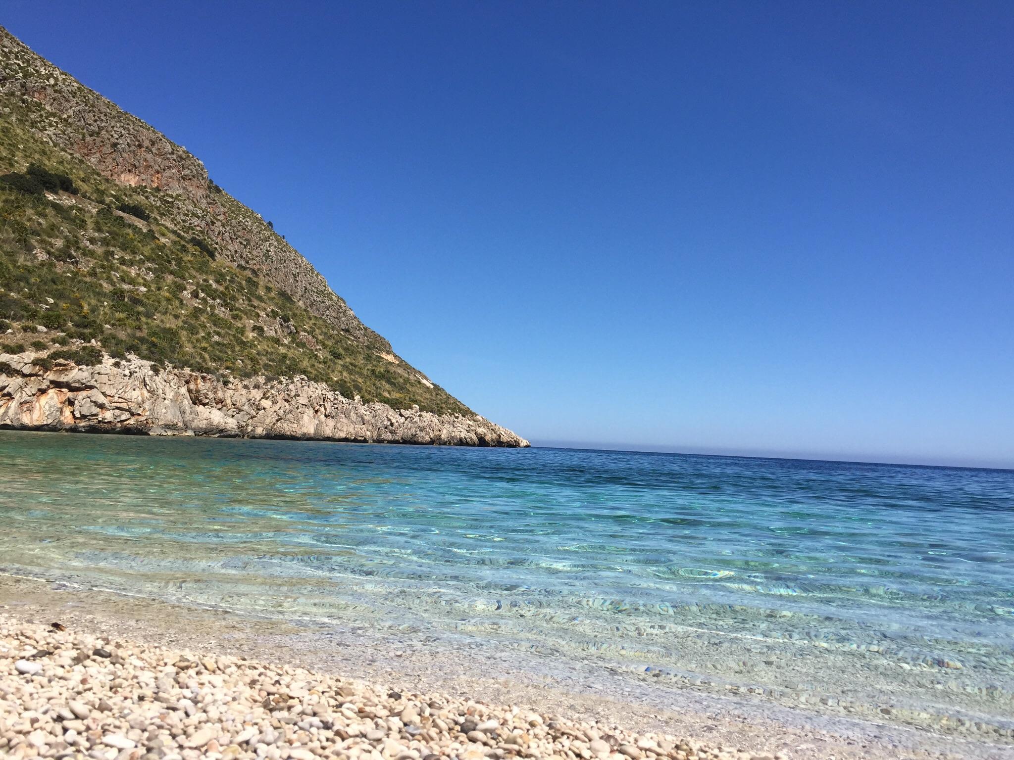 The Most Gorgeous Beach Scrolller