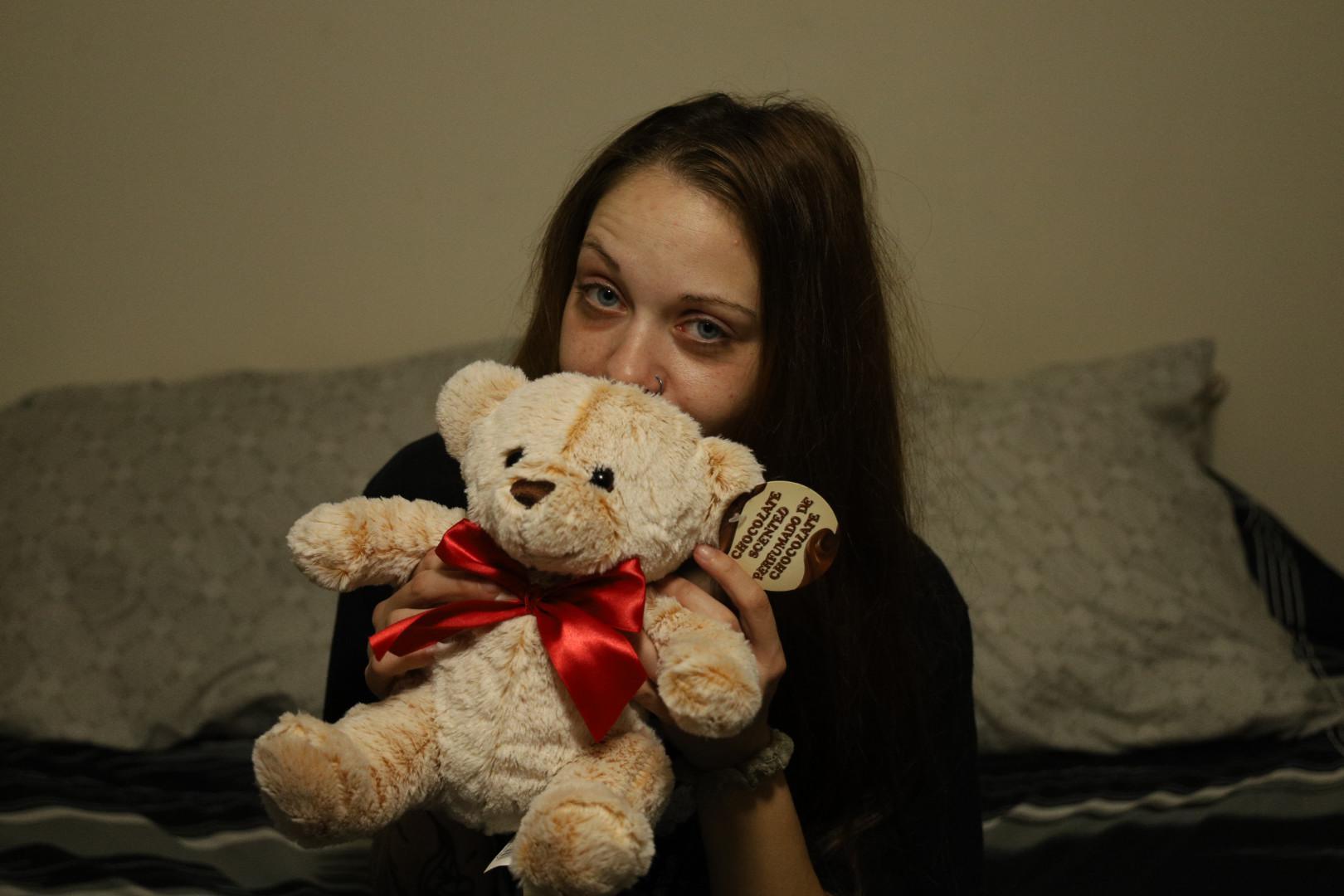 The pale Mrs and her new teddy.. | Scrolller