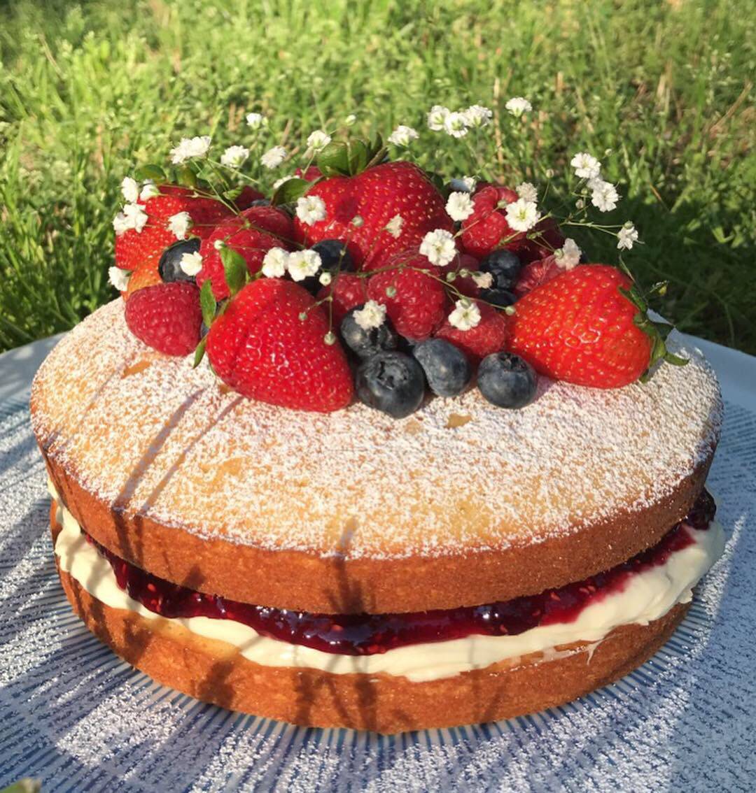 The prettiest dessert I’ve ever made | Scrolller