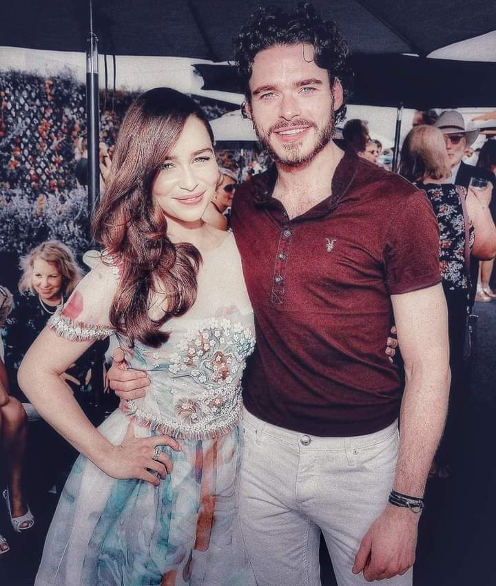 The Queen | Scrolller