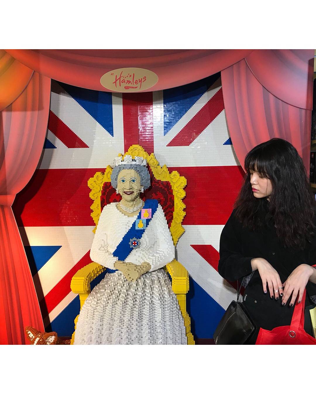 The queens. | Scrolller