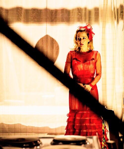 The red bow. | Scrolller