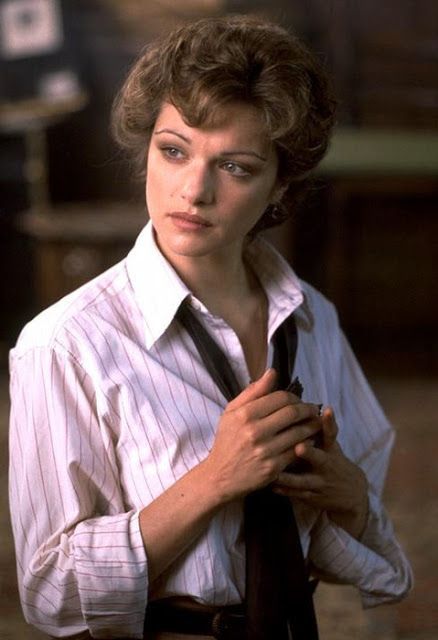 The Sexiest Librarian! | Scrolller