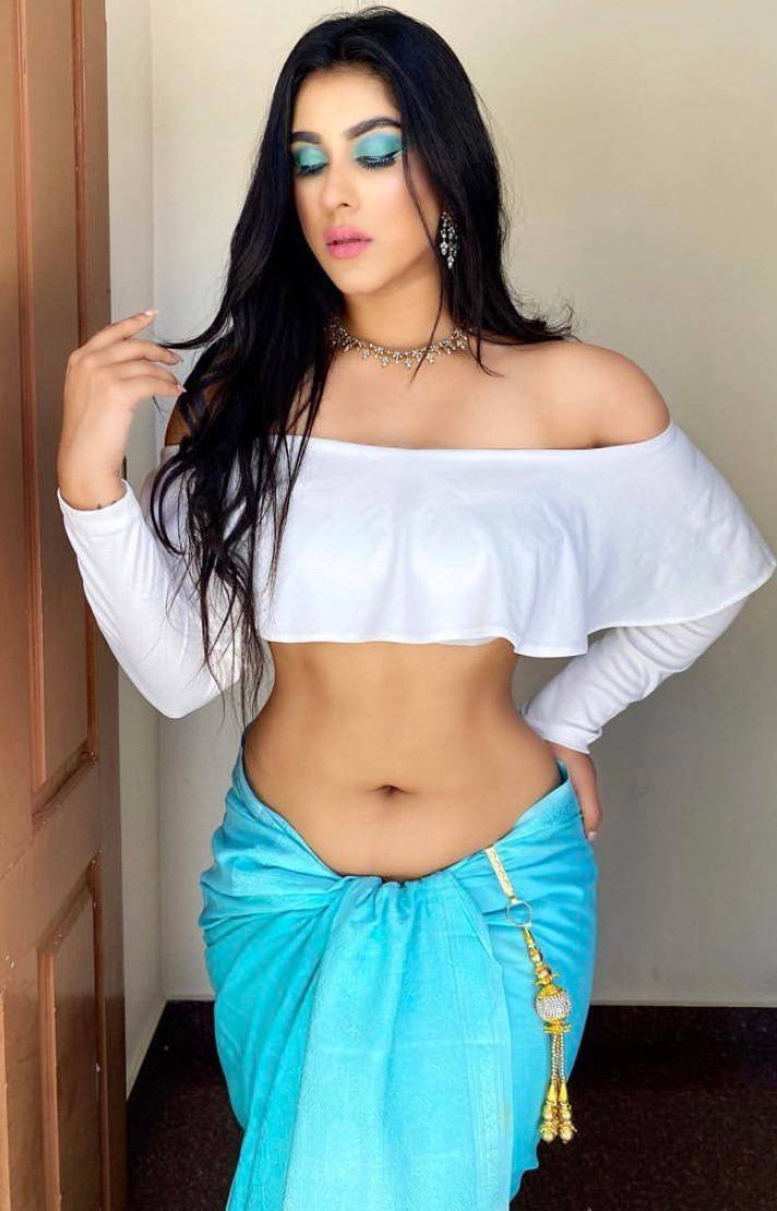 The shape-proportions-softness-bellybutton-plump....absolute perfection🥵💦best navel out there in ...