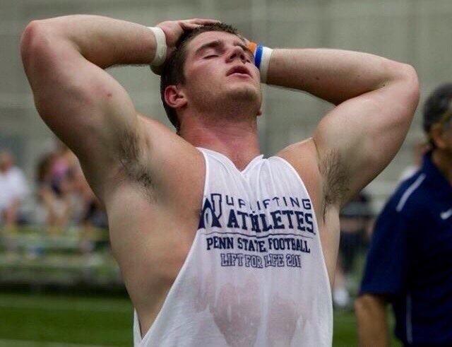 The Totally Straight Jock | Scrolller