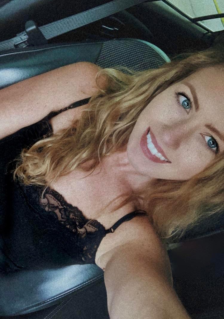 The very rare smiling picture of me. 😁 | Scrolller