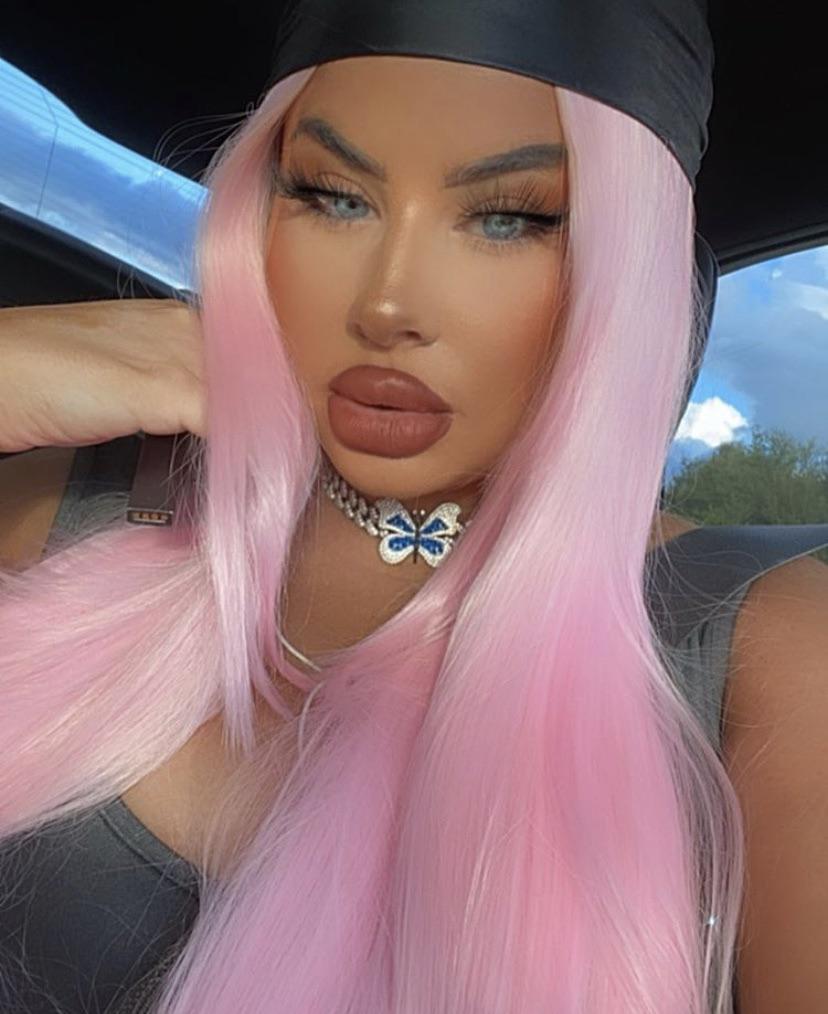 There’s just a lot going on here lol | Scrolller