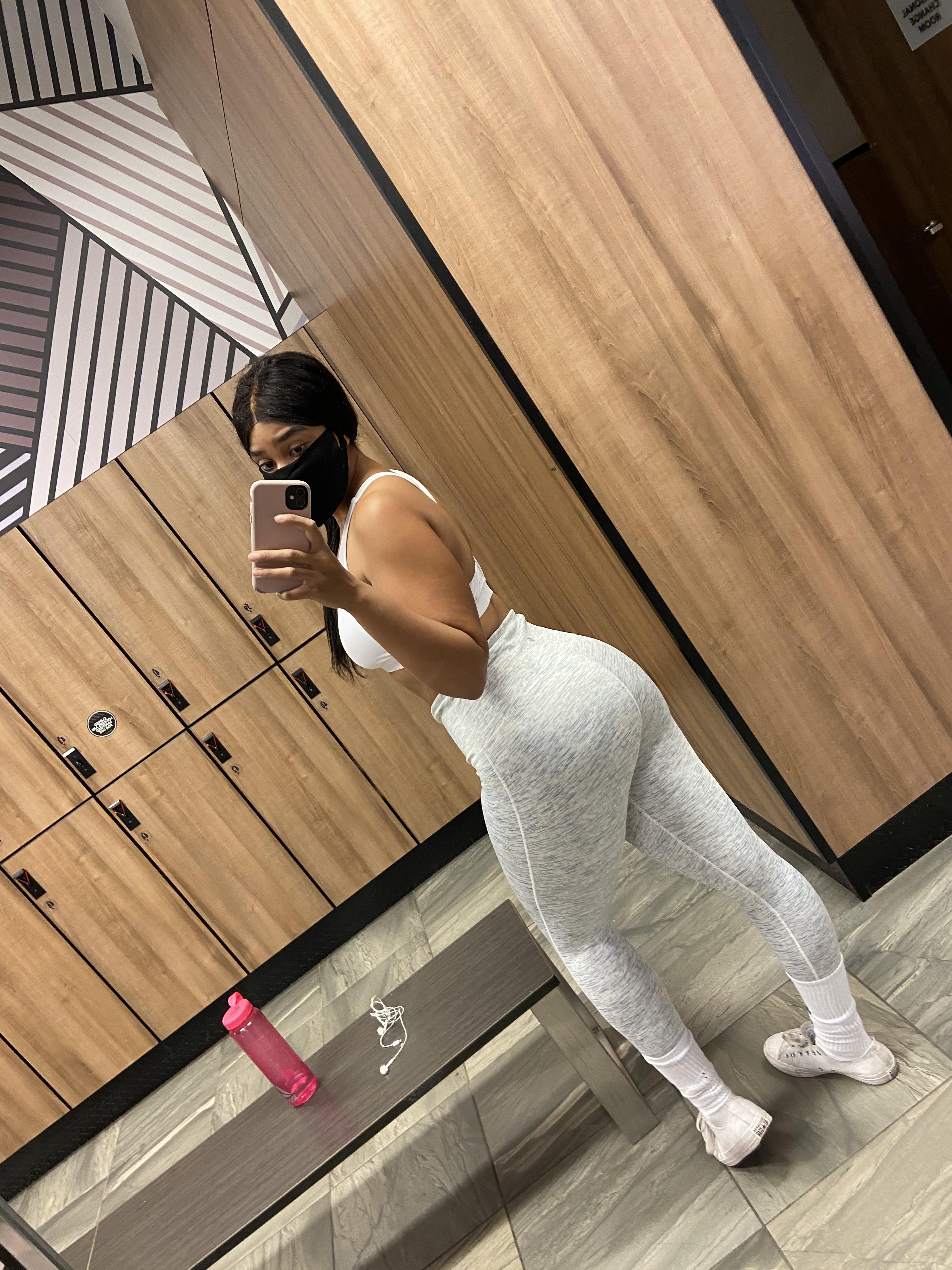 these pants are comfy af | Scrolller